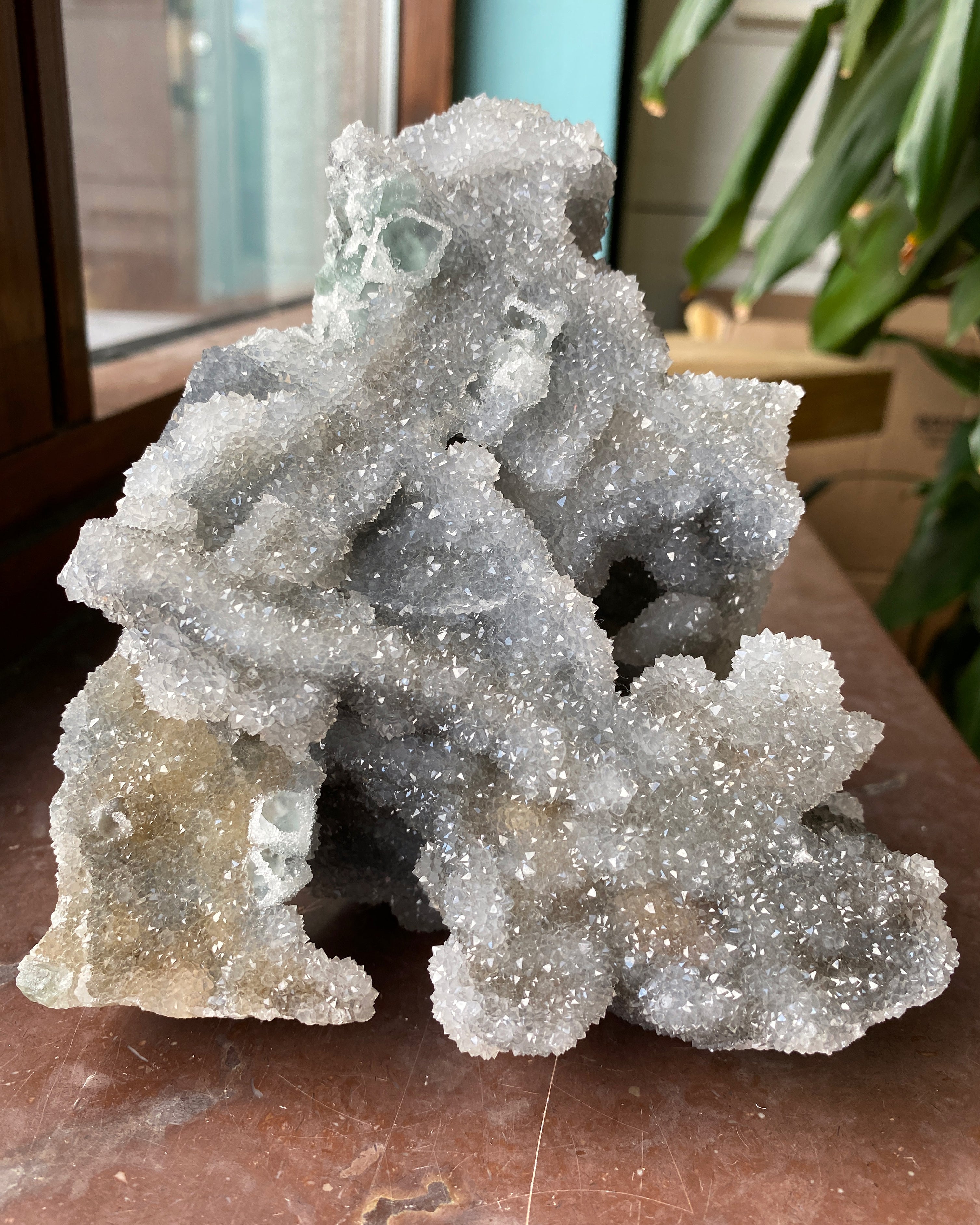 "Sugar" Fluorit (Druzy Kvarts), Kluster - 1314g– Magiska Stenar