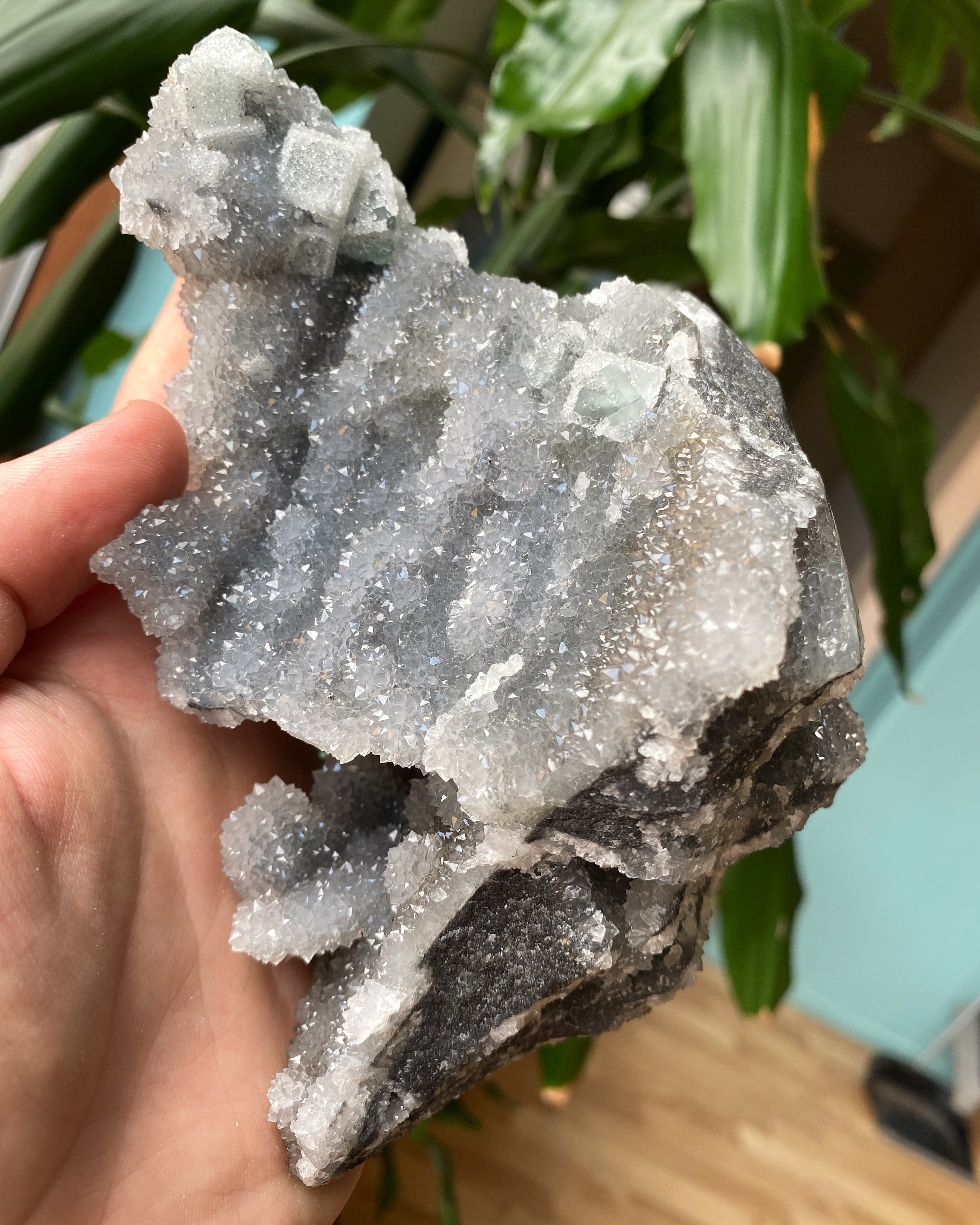 "Sugar" Fluorit (Druzy Kvarts), Kluster - 1314g– Magiska Stenar